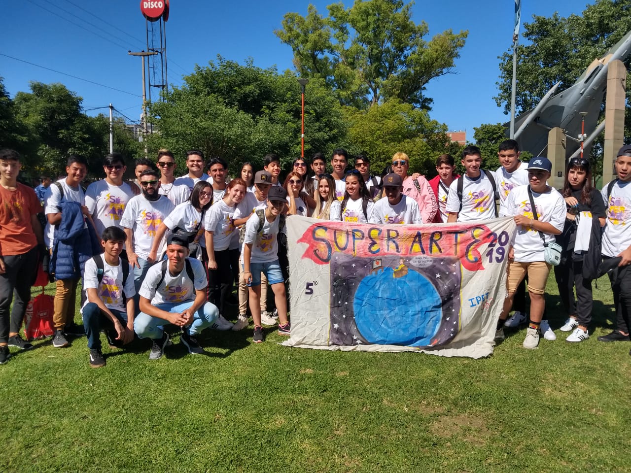 ¡Se fueron a Bariló! Los ganadores del SuperArte comenzaron su viaje de ...