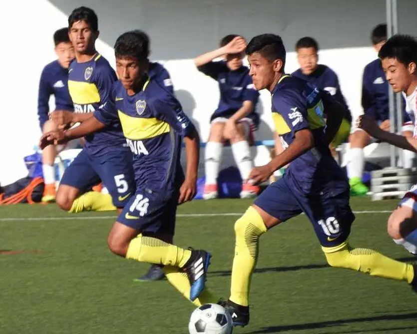 Un jugador de Malagueño firmó su primer contrato profesional con Boca ...