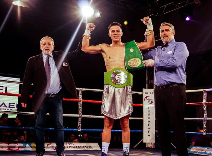 En una nueva velada de box en el Arena, Adrián Sasso se consagró ...