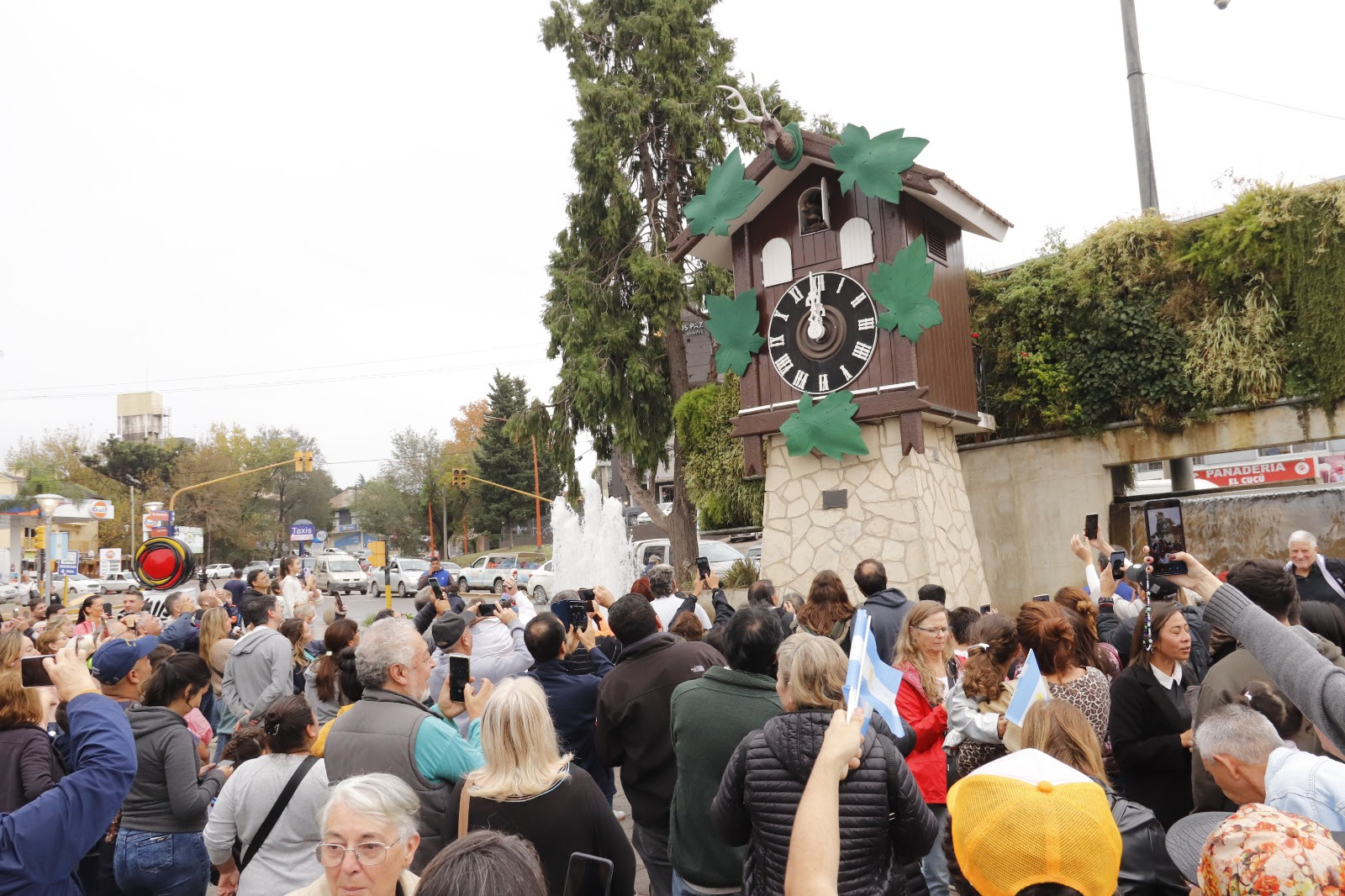 Los 65 años del Reloj Cu Cú: el emblema de Carlos Paz