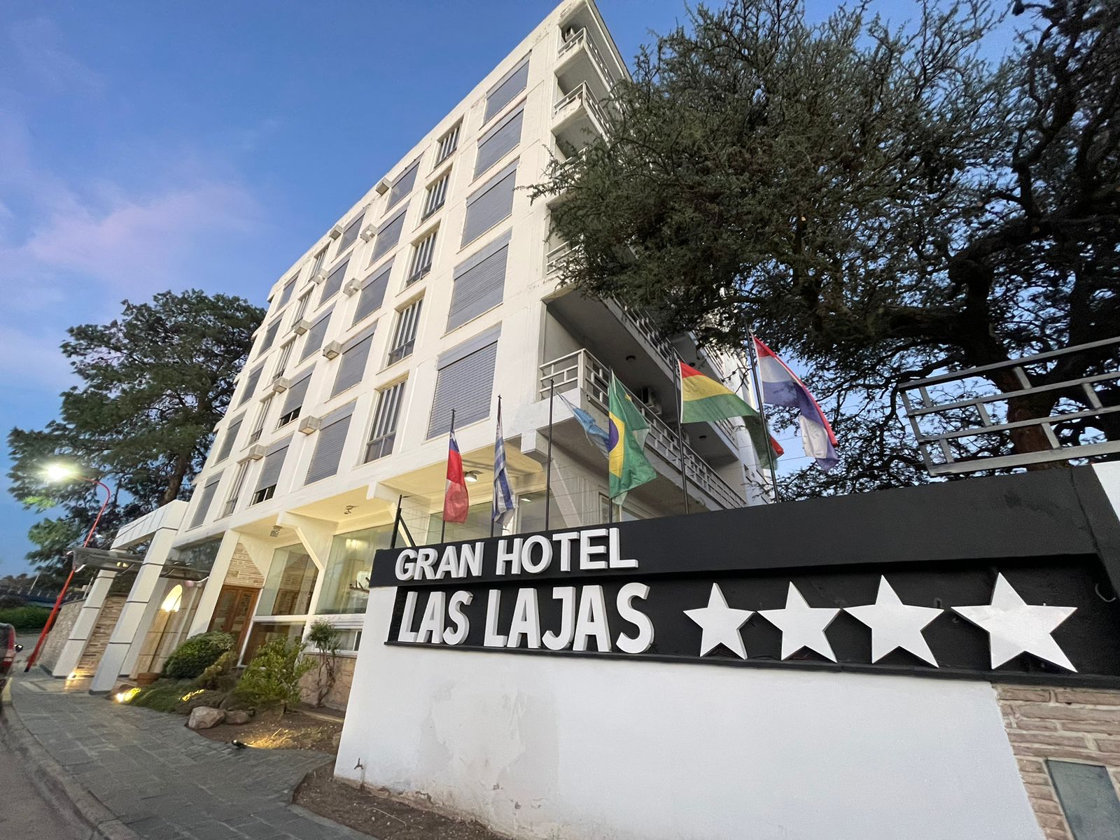 La fiesta perfecta: El nuevo Hotel Las Lajas tiene todo para ser líder ...
