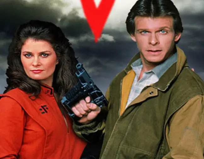 Ya está disponible en una plataforma la clásica serie: “V: Invasión ...