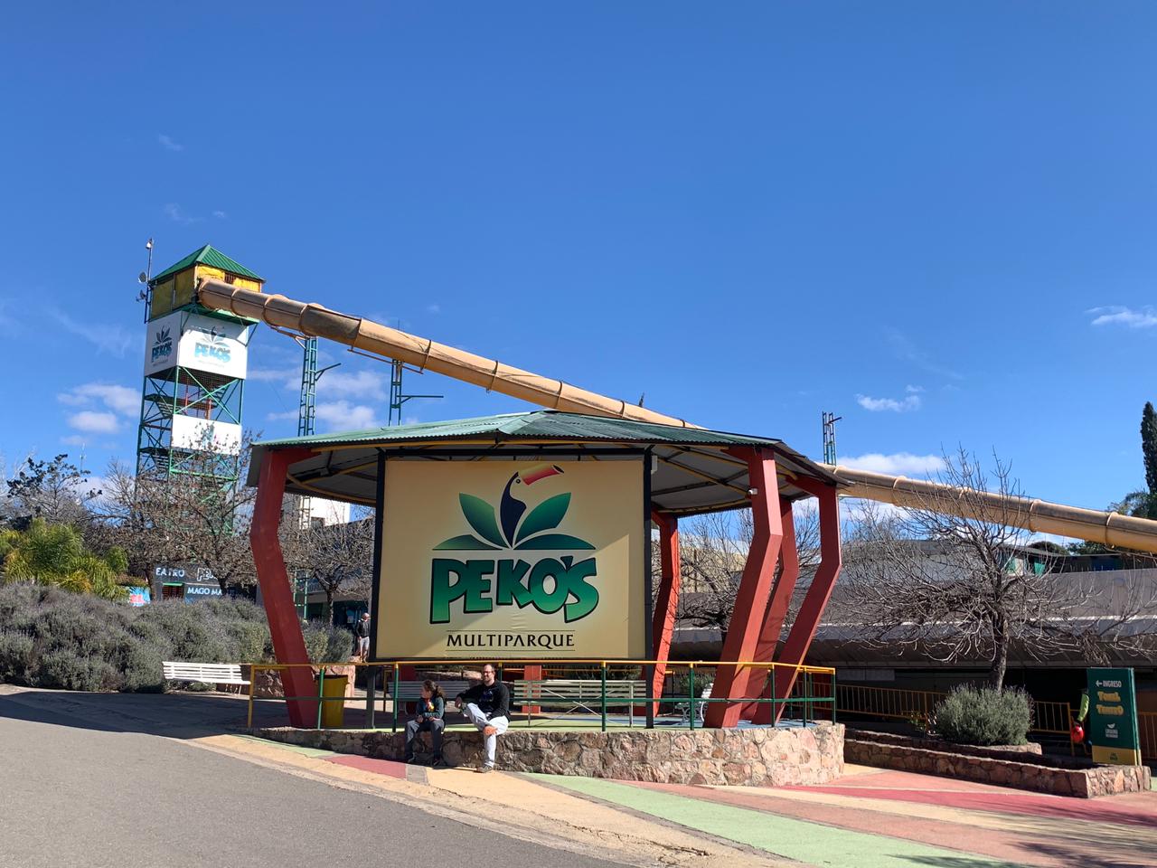 Como por Arte de Magia: Matus, Delich y un monumental nuevo teatro que ...