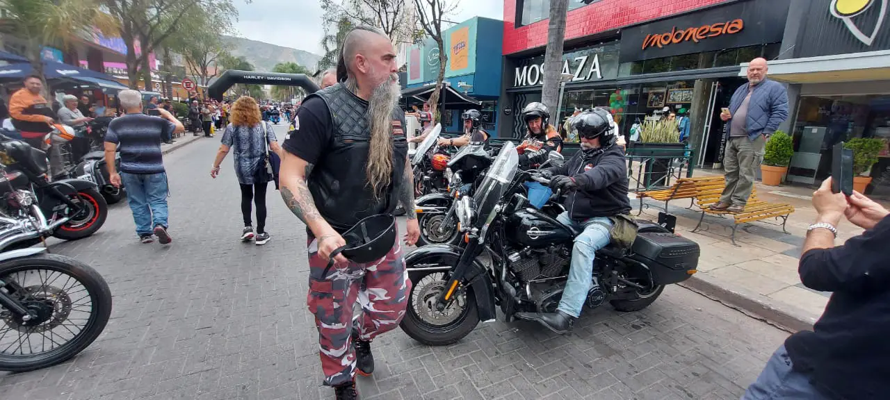 Esas Harley que van a 'La Villa