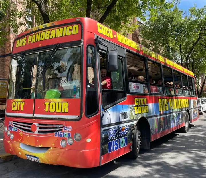 City Tour: una opción para recorrer la ciudad y conocer todos sus rincones