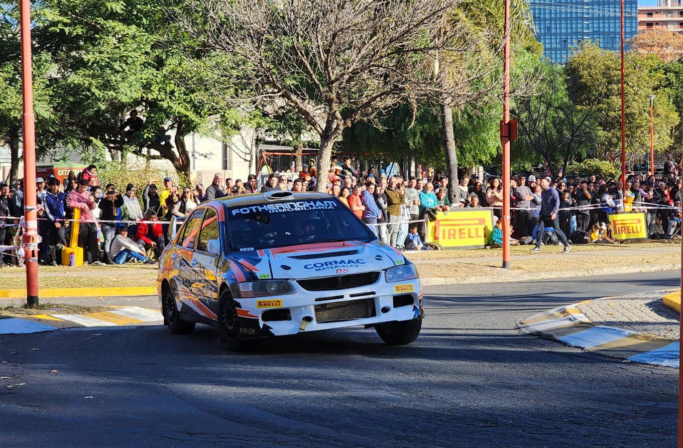 Fotos y video: Los autos del Rally día de la Bandera aceleraron en la ...
