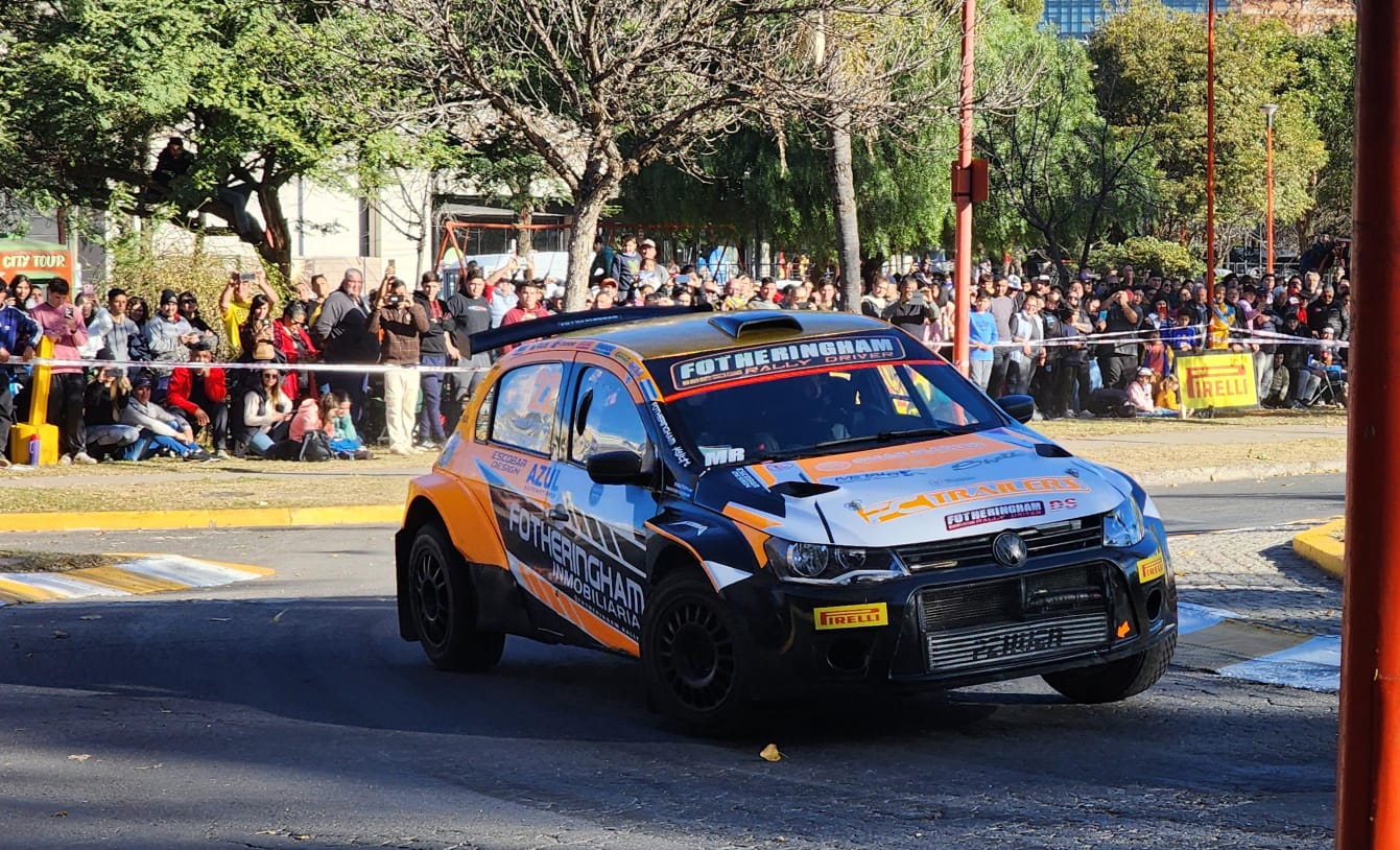 Fotos y video: Los autos del Rally día de la Bandera aceleraron en la ...