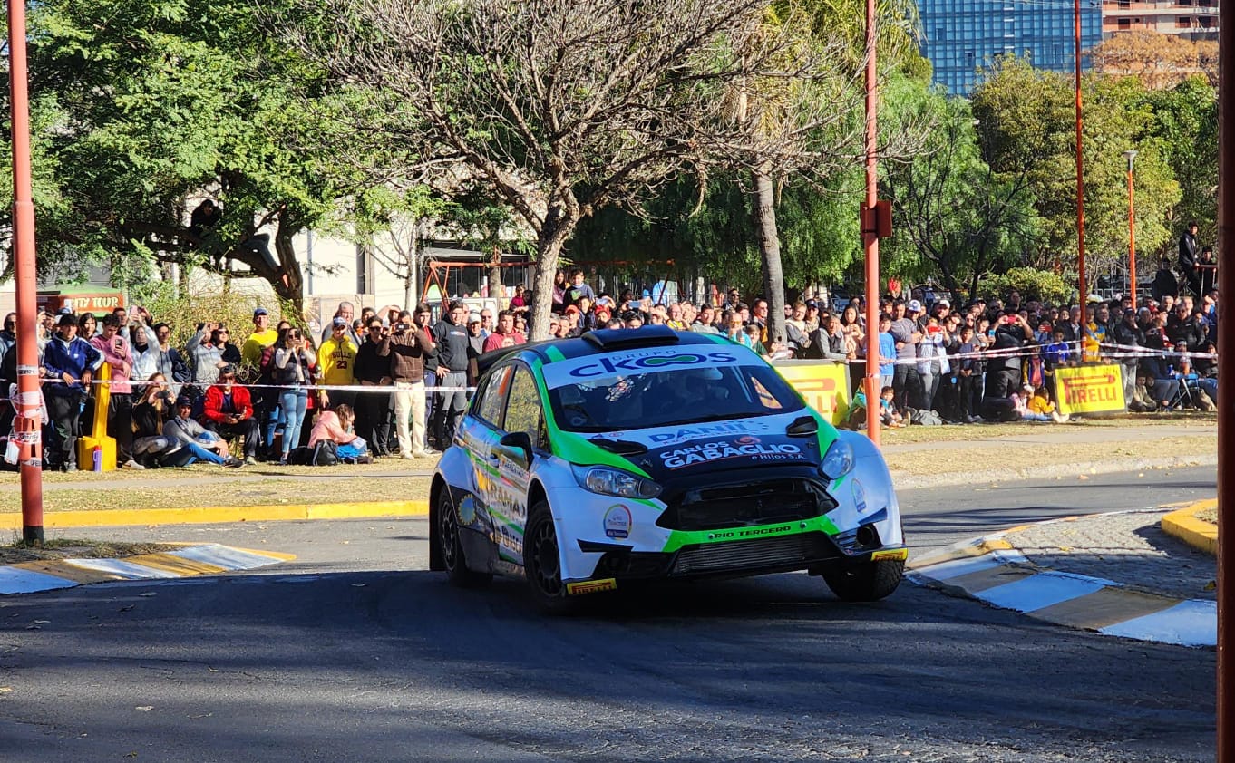 Fotos y video: Los autos del Rally día de la Bandera aceleraron en la ...